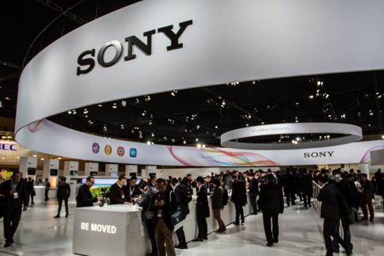 MWC 2014 Roundup Part 1: Fitbit Force tidbits, Sony Core activity ...