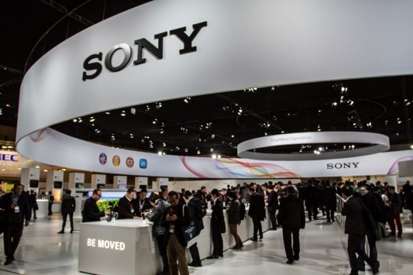 MWC 2014 Roundup Part 1: Fitbit Force tidbits, Sony Core activity ...