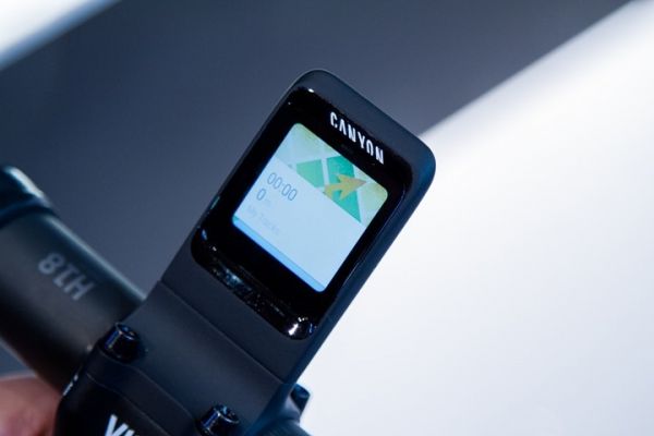 A look at Canyon’s new Android Wear based Smart Bike Computer | DC ...
