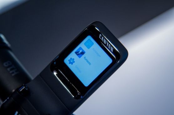 A look at Canyon’s new Android Wear based Smart Bike Computer | DC ...