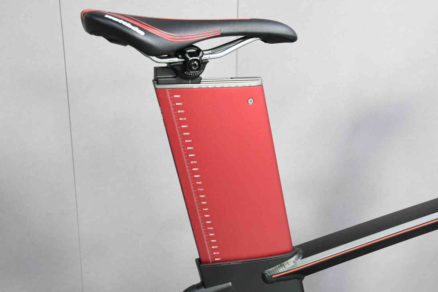 Smart Bike Shootout: Wahoo KICKR Bike vs Tacx NEO Bike vs Wattbike Atom | DC Rainmaker