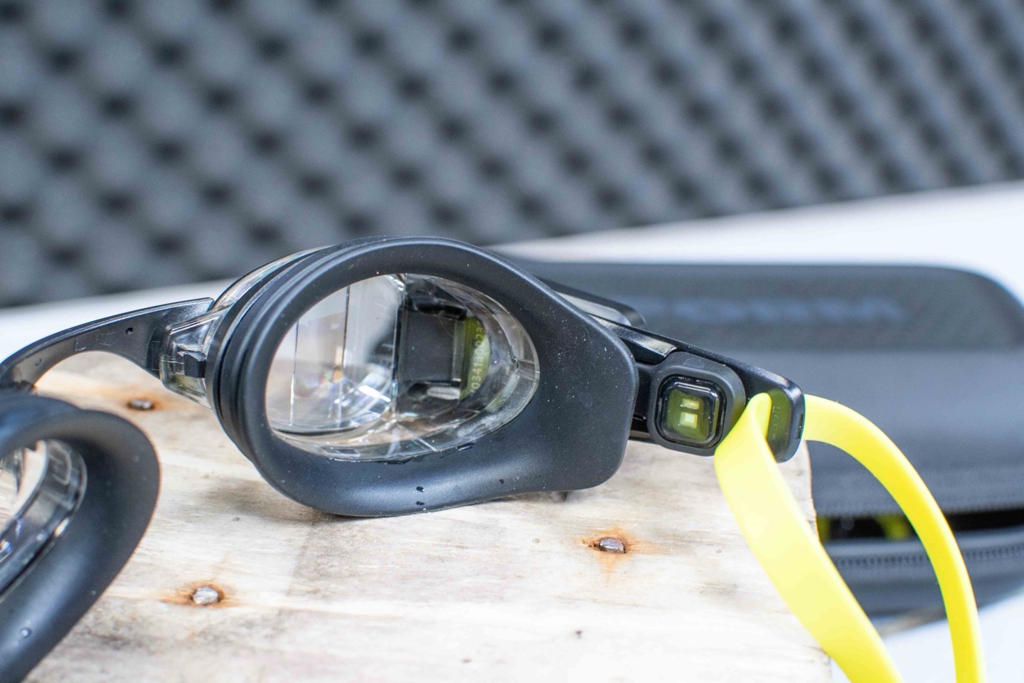 FORM Smart Swim 2 Goggles In-Depth Review | DC Rainmaker