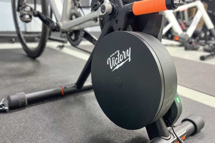 JetBlack Victory: New $399 Direct Drive Smart Trainer Hands-On | DC ...