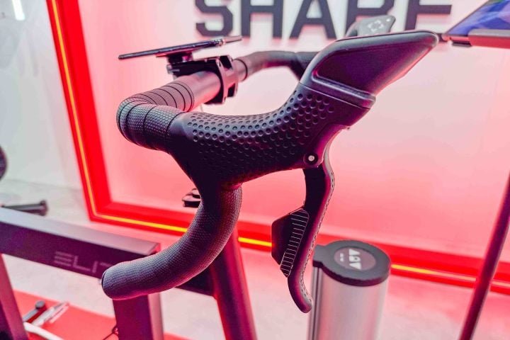 Elite's New Square Smart Frame, Avanti & Justo 2 Smart Trainers First Look!