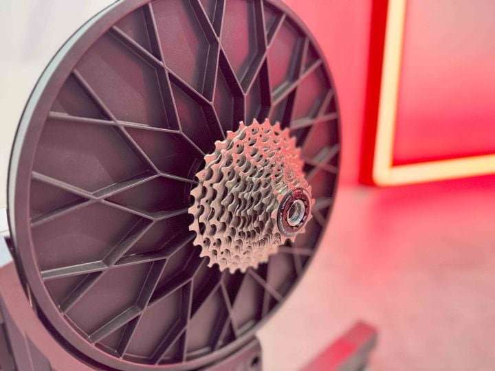 Elite's New Square Smart Frame, Avanti & Justo 2 Smart Trainers First Look!