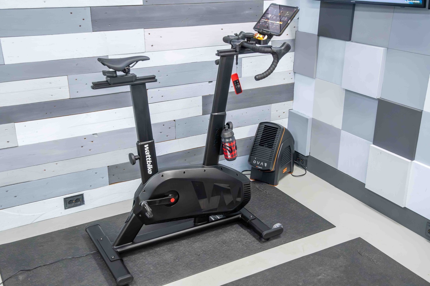 Wattbike Proton Smart Bike In-Depth Review | DC Rainmaker