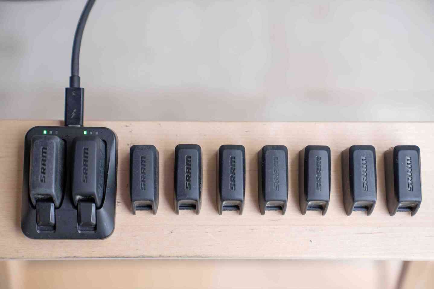 SRAM AXS/eTAP USB-C Dual Battery Charger: A Very Short Review | DC Rainmaker