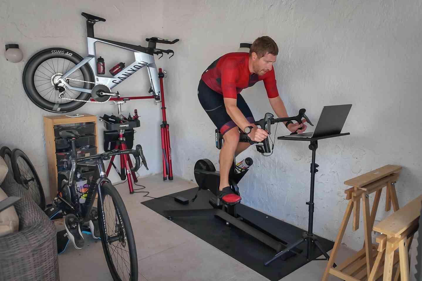 Wahoo KICKR Bike Pro Hands-On: Everything You Need To Know! | DC Rainmaker